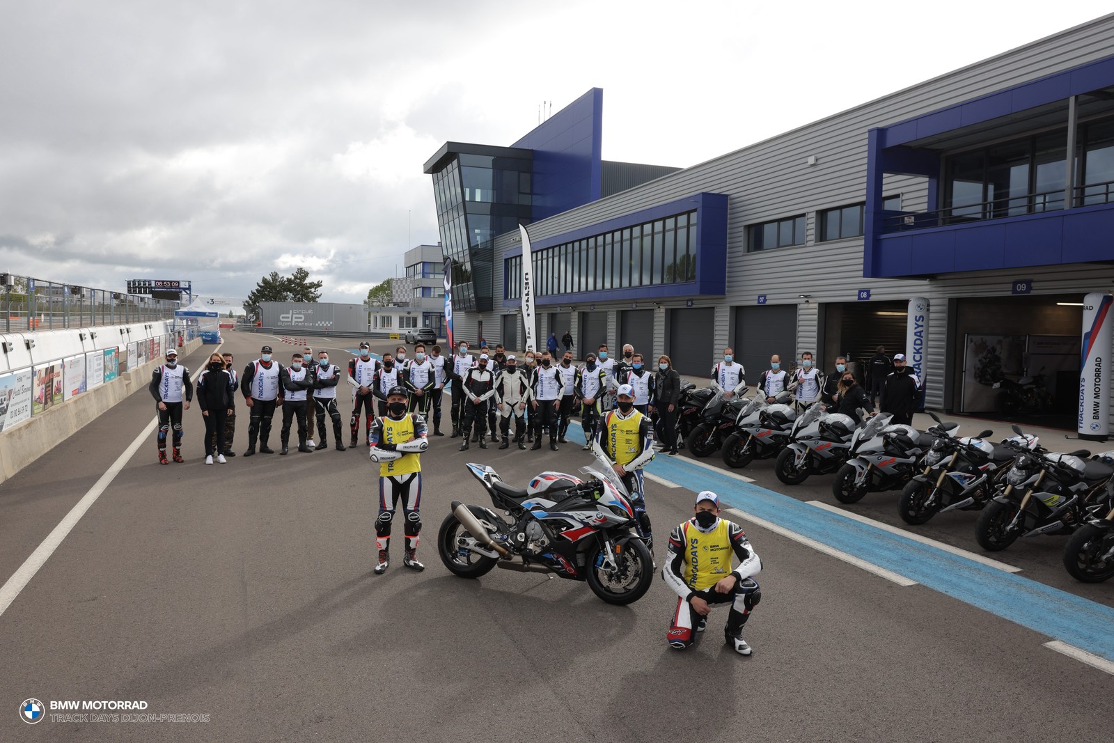 Photos de Groupe | BMW Motorrad Track Days Gallery Photo